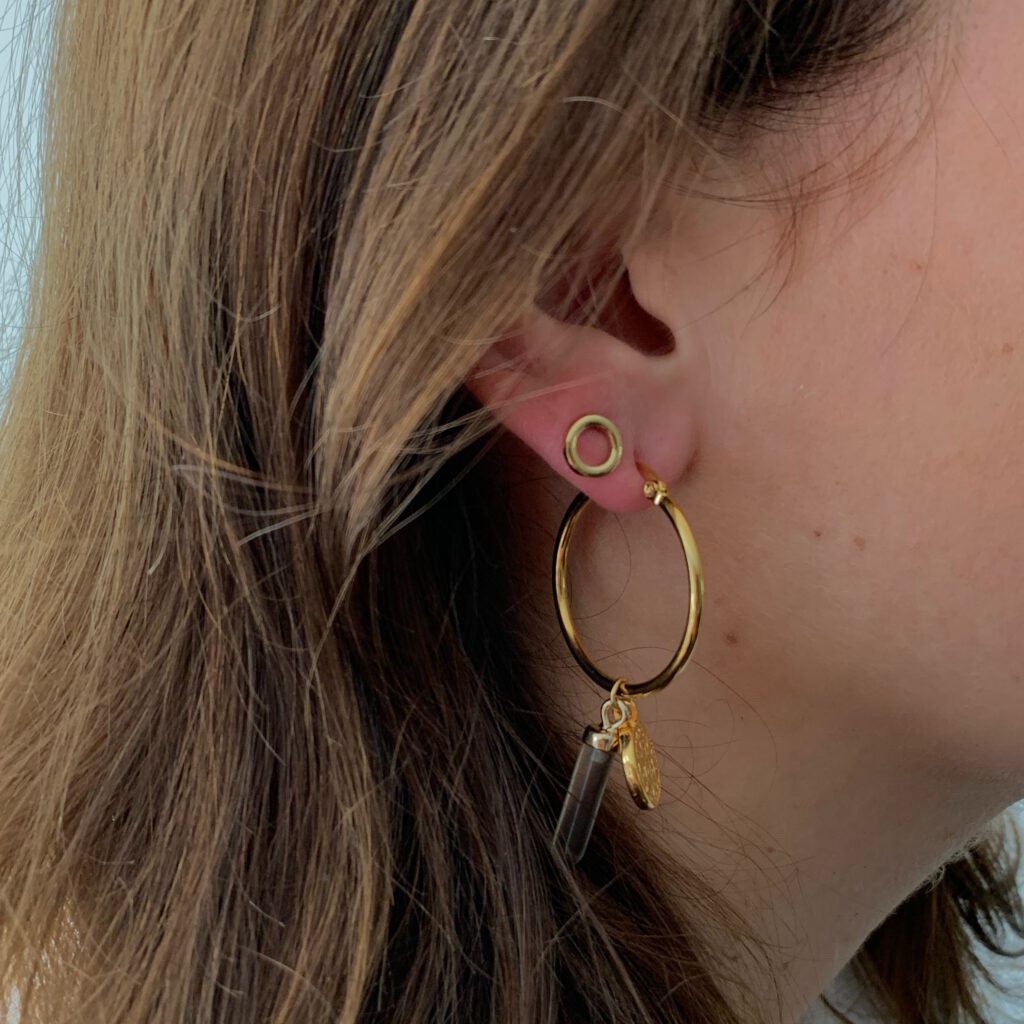 Oorbellen ringen groot met bedeltjes - grijs + goud - Rosa Bella